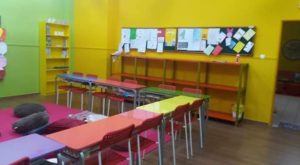 Οι εγκαταστάσεις και οι πολύχρωμες αίθουσες αυτού του ελληνικού ...