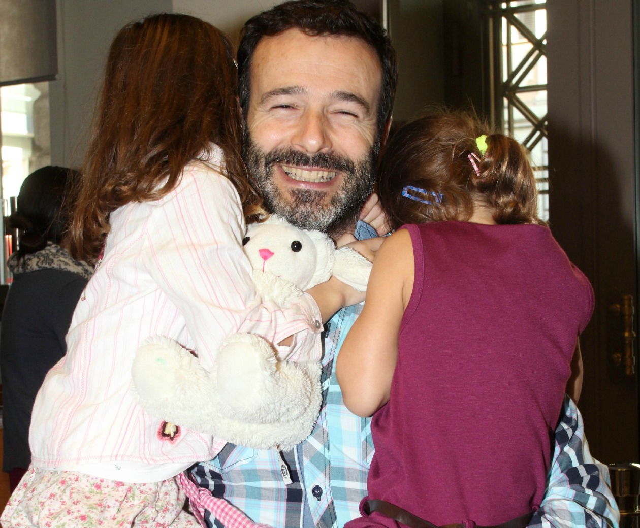 Ο λόγος που ο Θανάσης Ευθυμιάδης δεν βάφτισε την 15χρονη και την ...
