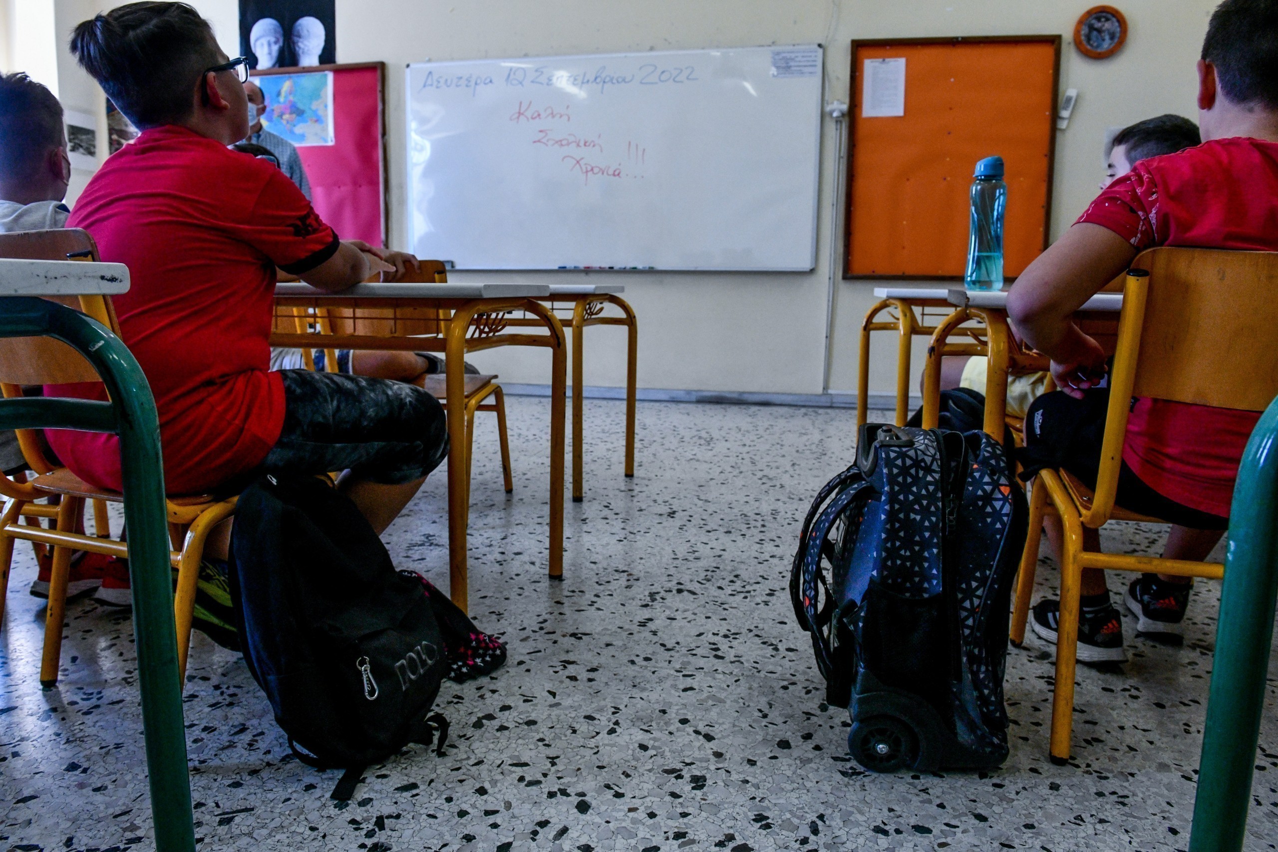 Μέγα σκάνδαλο «διπλών συμβάσεων» σε πολλά ιδιωτικά σχολεία