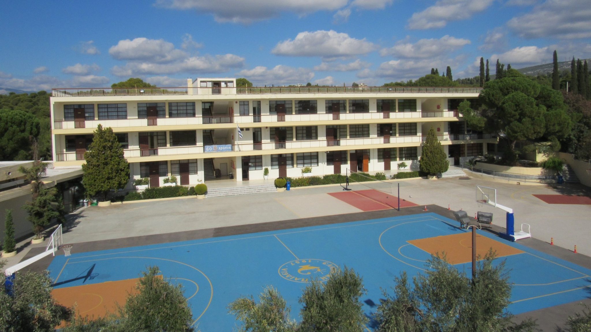 6 μαθητές βραβεύτηκαν για τις πρωτότυπες ιδέες τους για τη μετακίνηση ...